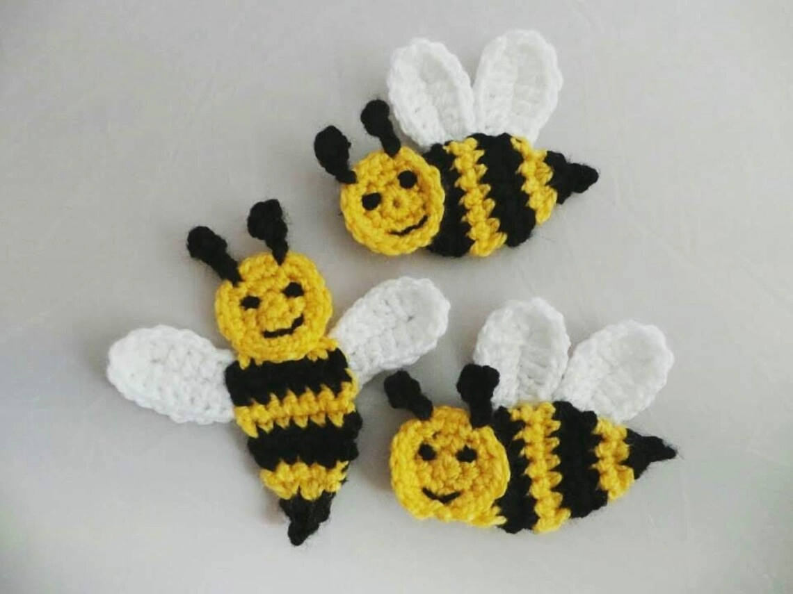 Crochet Happy Bee Applique Pattern » Weave Crochet