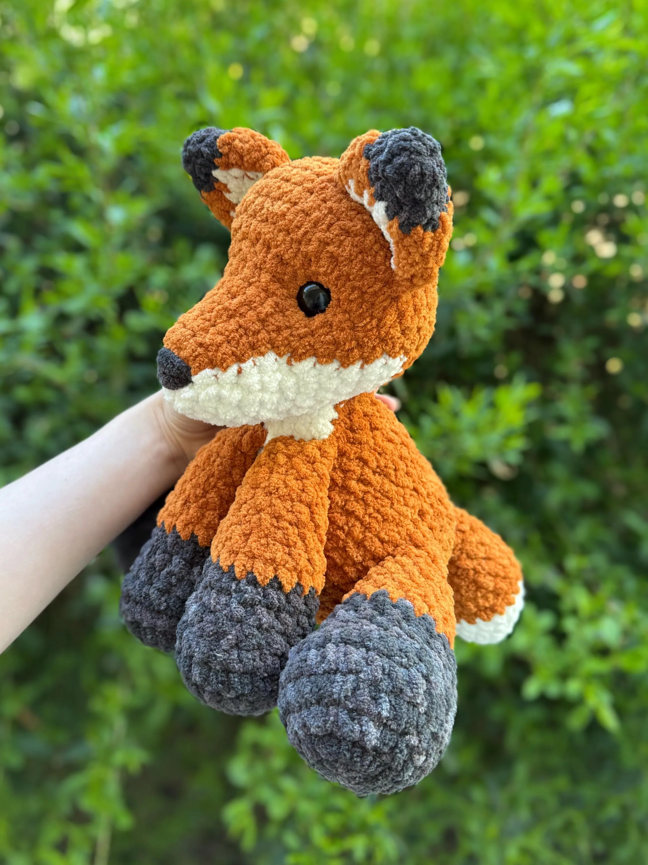 Crochet Sitting Fox Amigurumi Pattern » Weave Crochet